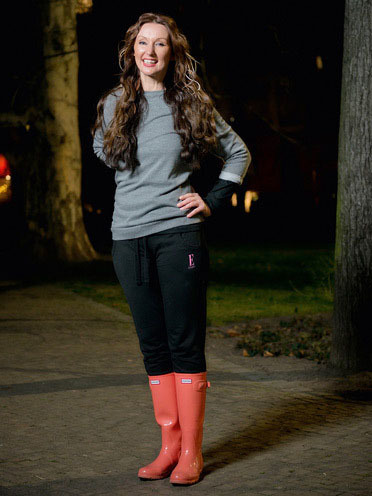 Hanka kreirt eigenen Look ohne ihr Naturhaar zu schädigen